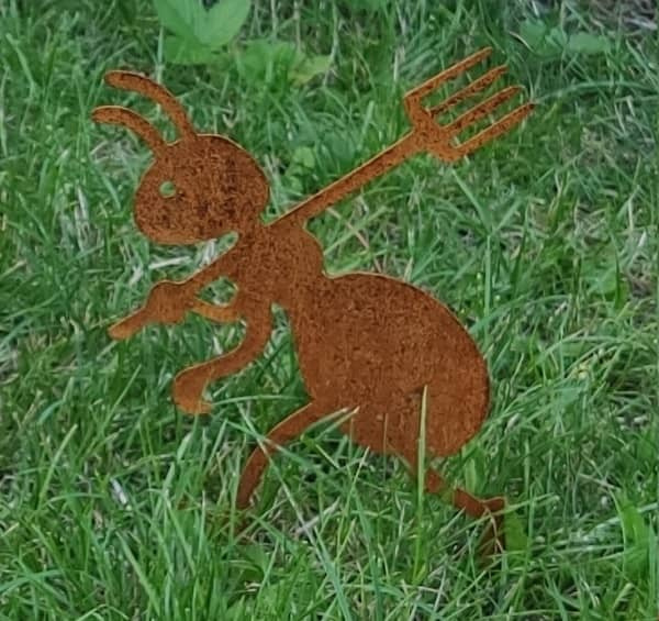 Mrówka z widłami metalowa ozdoba ogrodowa rdzewiona 070 > Ogrodowe ...